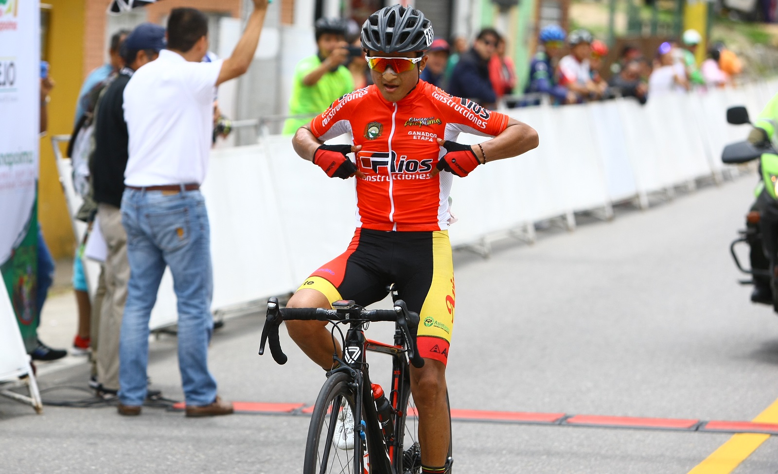 Alexander Cepeda – Revista Mundo Ciclístico