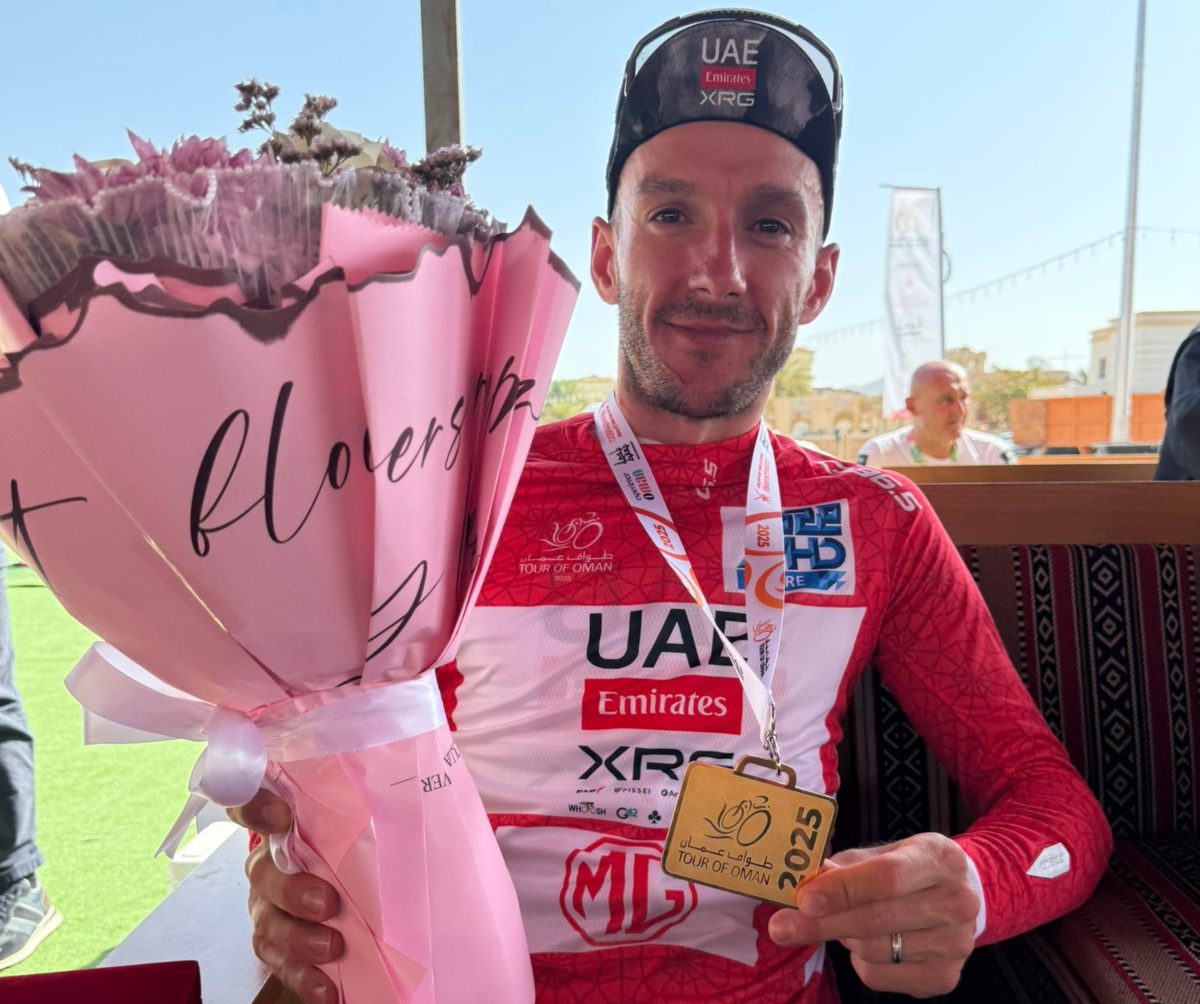 Adam Yates retiene el título en el Tour de Omán; Valentin Paret-Peintre ...