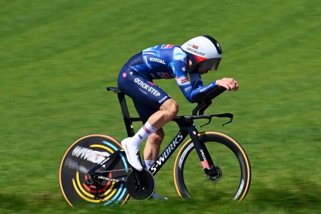 Maximilian Schachmann gana la crono inicial de la Vuelta al País Vasco ...