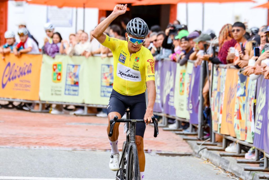 ¡Imparable! Rodrigo Contreras gana la penúltima etapa de la Clásica El ...