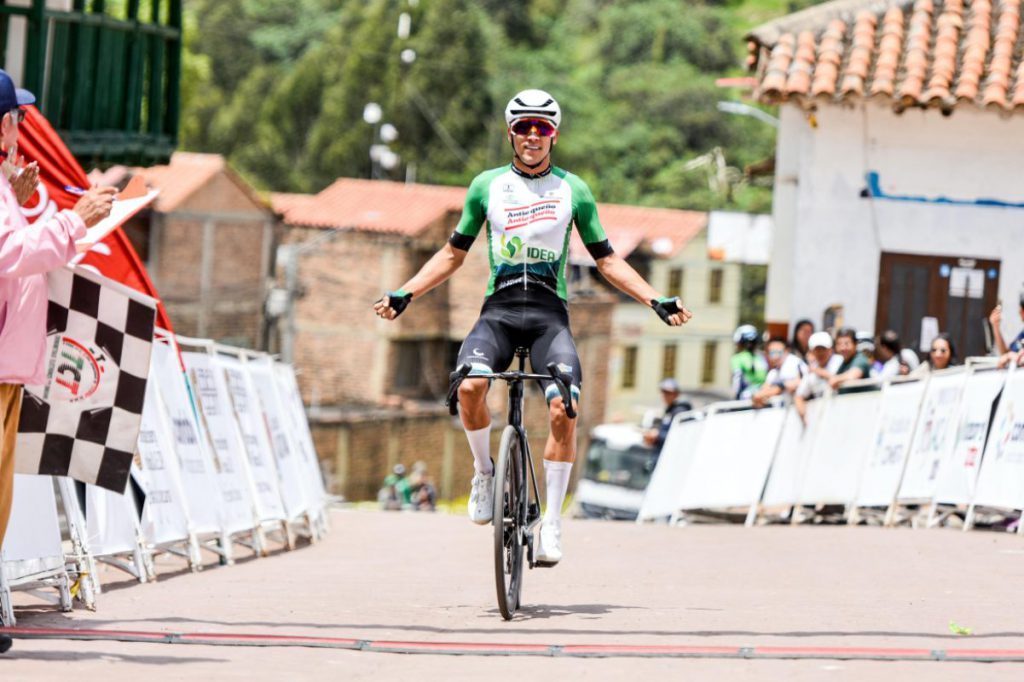 Alejandro Osorio triunfa en la segunda etapa de la Vuelta a Boyacá y ...