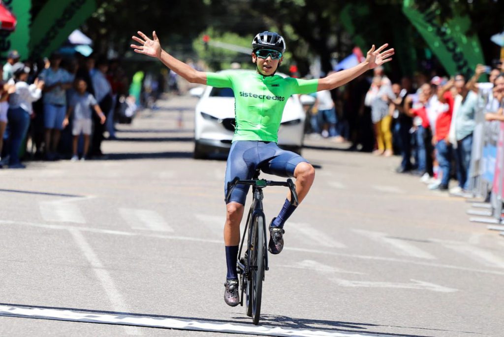 Vuelta del Porvenir 2025: Emanuel Restrepo triunfa en Florencia y ...