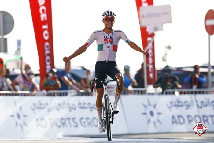 UAE Tour: Isaac del Toro gana con autoridad la sexta etapa con Harold ...